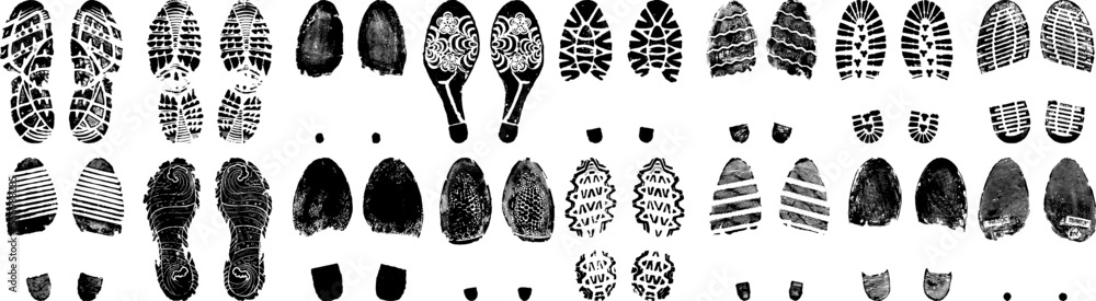 Vetor de Big set of vector images double men and women footprints ...