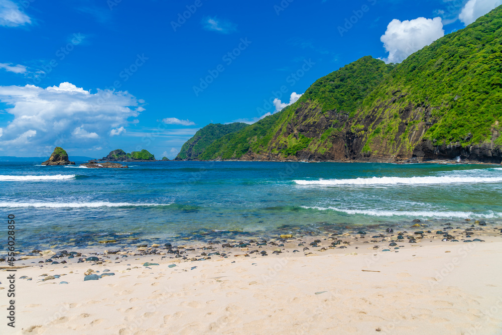 Landscape of Tanjung Papuma beach in Jember, the most beautiful beaches ...