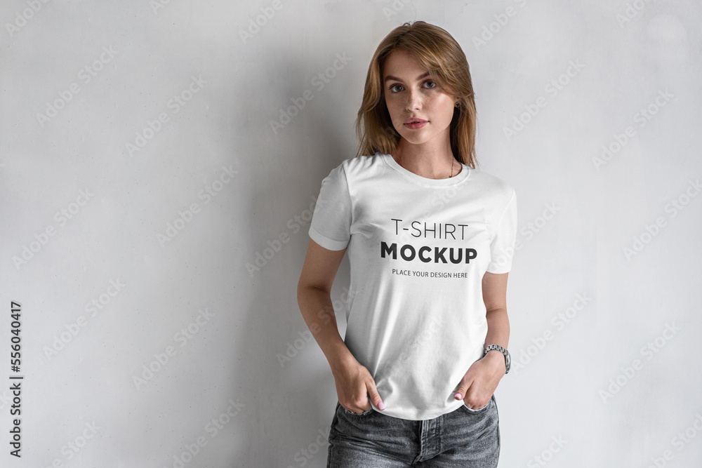 Foto de Girls white t-shirt mockup with model do Stock | Adobe Stock
