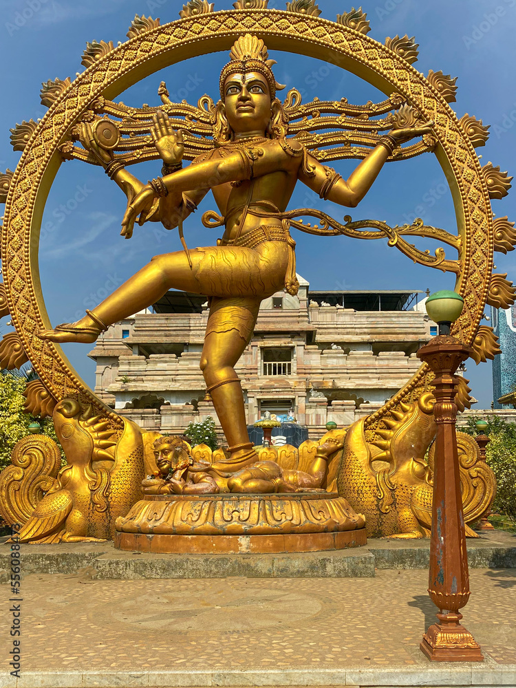 Natraj Statue. Lord Shiva in dancing posture, siva arch a temple at ...