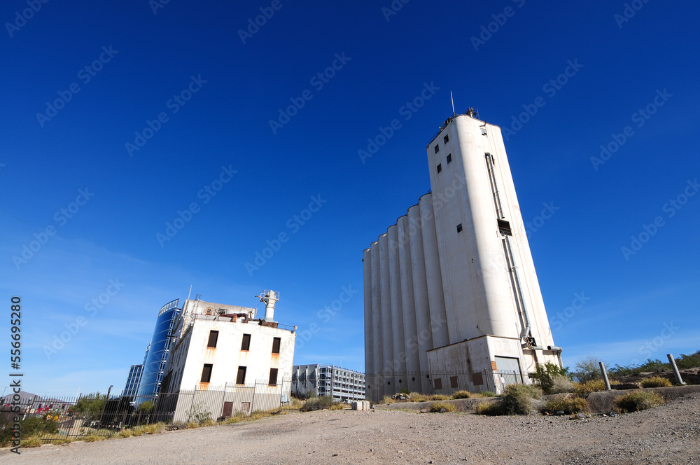 Foto de Historic Hayden Flour Mill and Silos in downtown Tempe, Arizona ...