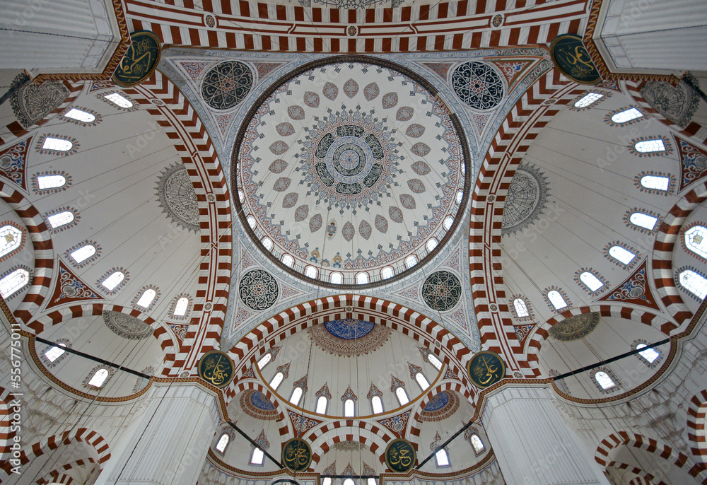 Foto de Sehzade Mosque, located in Istanbul, Turkey, was built by Mimar ...
