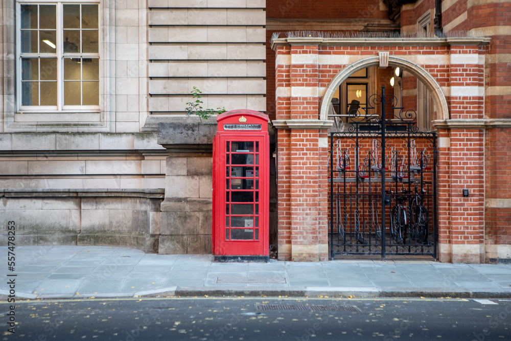 London, England – December 2022. Classic, retro red phone booth. London ...