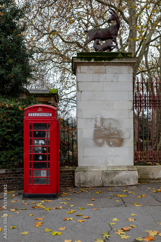 London, England – December 2022. Classic, retro red phone booth. London ...