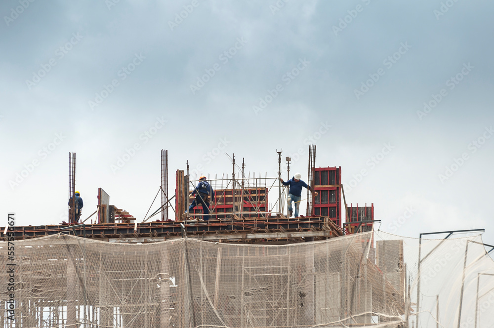 Construção de prédios urbanos Stock Photo | Adobe Stock