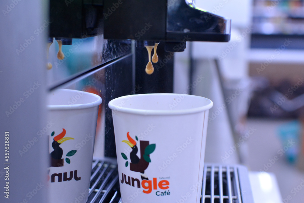 Bellini coffee shop It is a coffee shop with a large coffee machine and ...