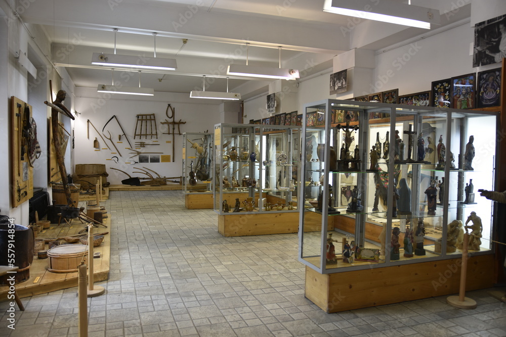 Gmach główny, Muzeum Tatrzańskie im. dra Tytusa Chałubińskiego w ...