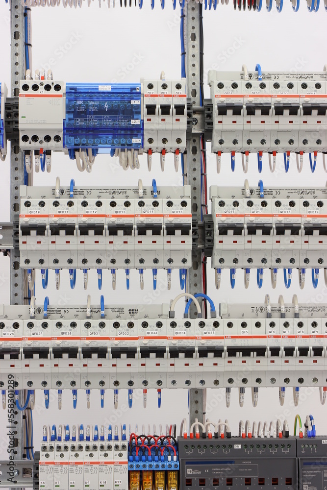 ABB automatic current switches for protection of electrical loads from ...