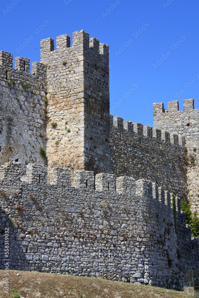 Türme, Mauern und Zinnen der Burg von Montemor-o-Velho Stock Photo | Adobe Stock
