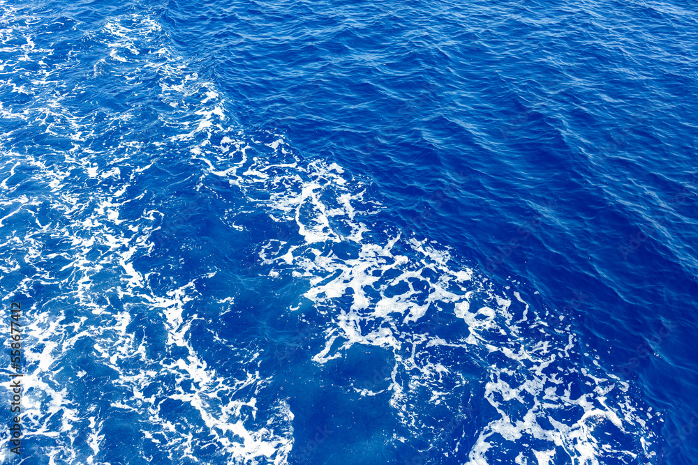 Bubble ripples of liquid shiny surface. Rippled reflect foamy abyss ...