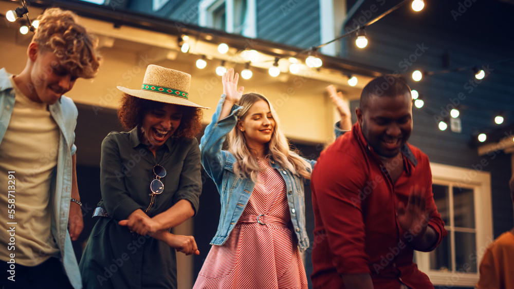 Group of Multicultural Diverse Friends and Relatives Having Fun and ...