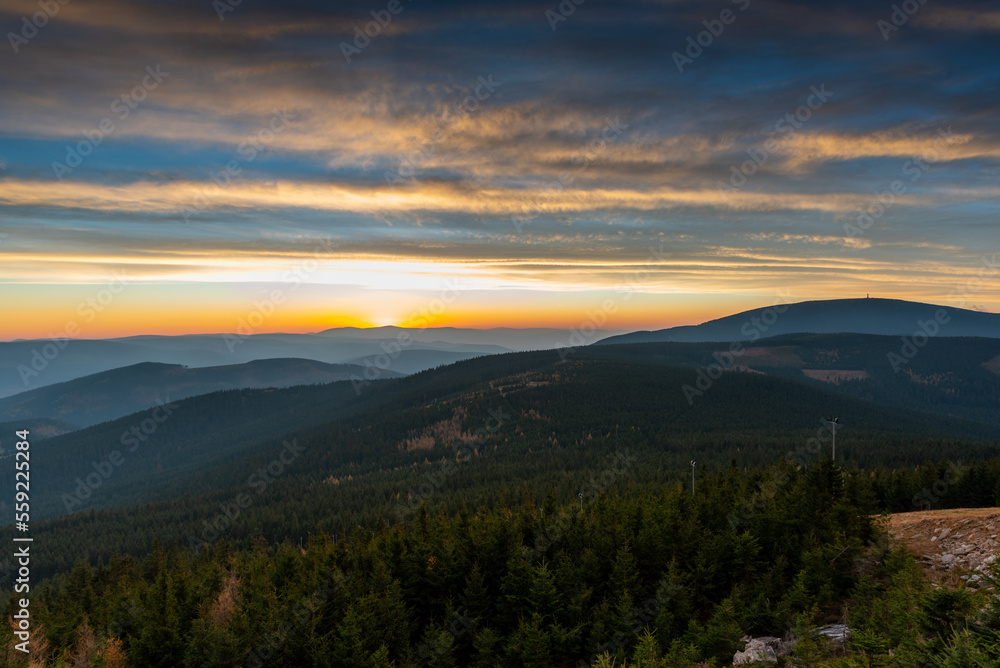 Sunrise seen from the top of Czarna Góra in Sienna / Wschód słońca widziany z szczytu Czarnej ...