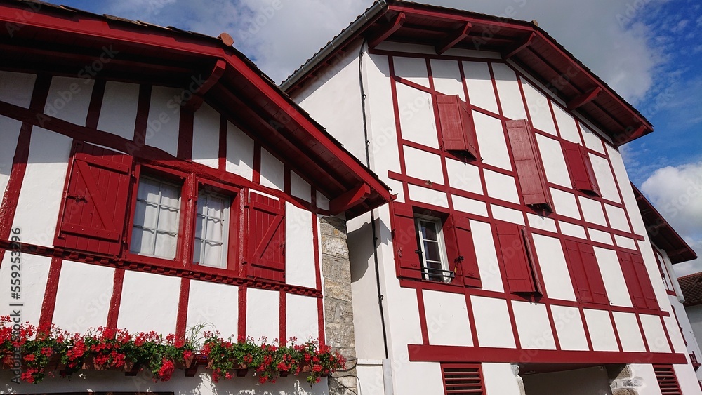 Maisons basques typiques, Espelette, Pyrénées-Atlantique, région ...