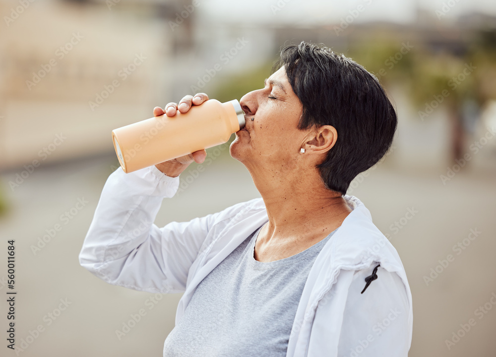 Fitness, runner or old woman drinking water with sports goals resting ...