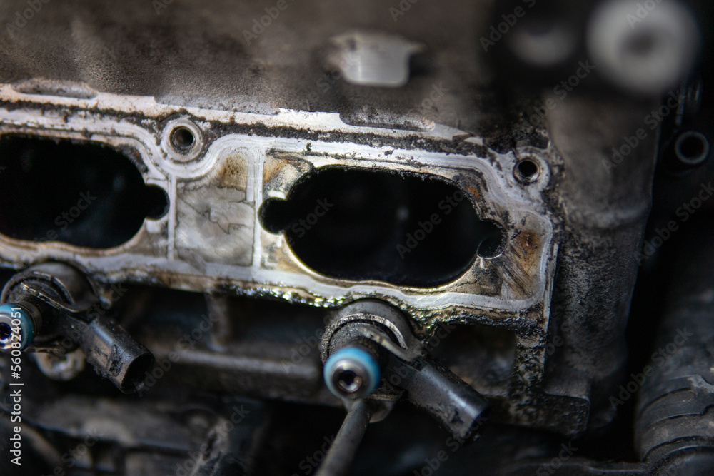 Dirty intake manifold. dirty engine Intake car engine Engine cleaning ...