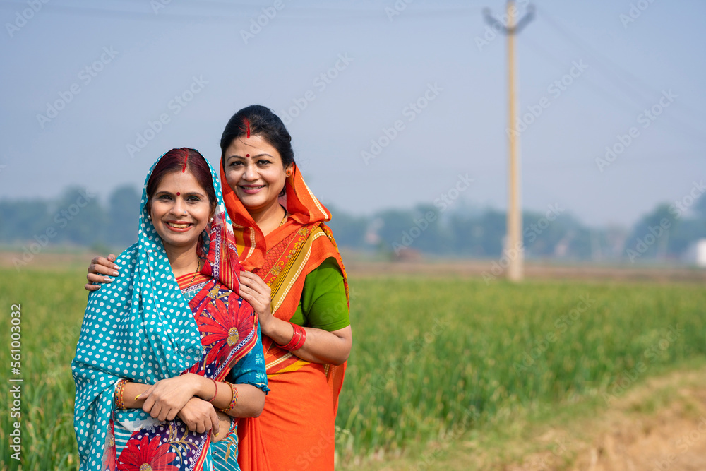Indian rural woman’s in traditional saree at agriculture field. Stock ...