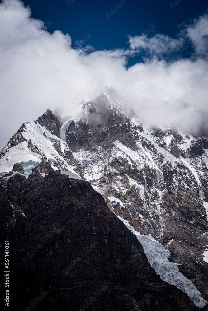 Nevado del Ausangate en la cordillera de los Andes en Cusco, Perú. Este ...