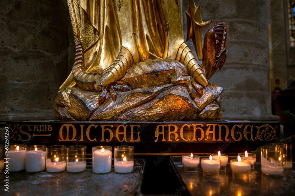 Archange saint Michel Stock Photo | Adobe Stock