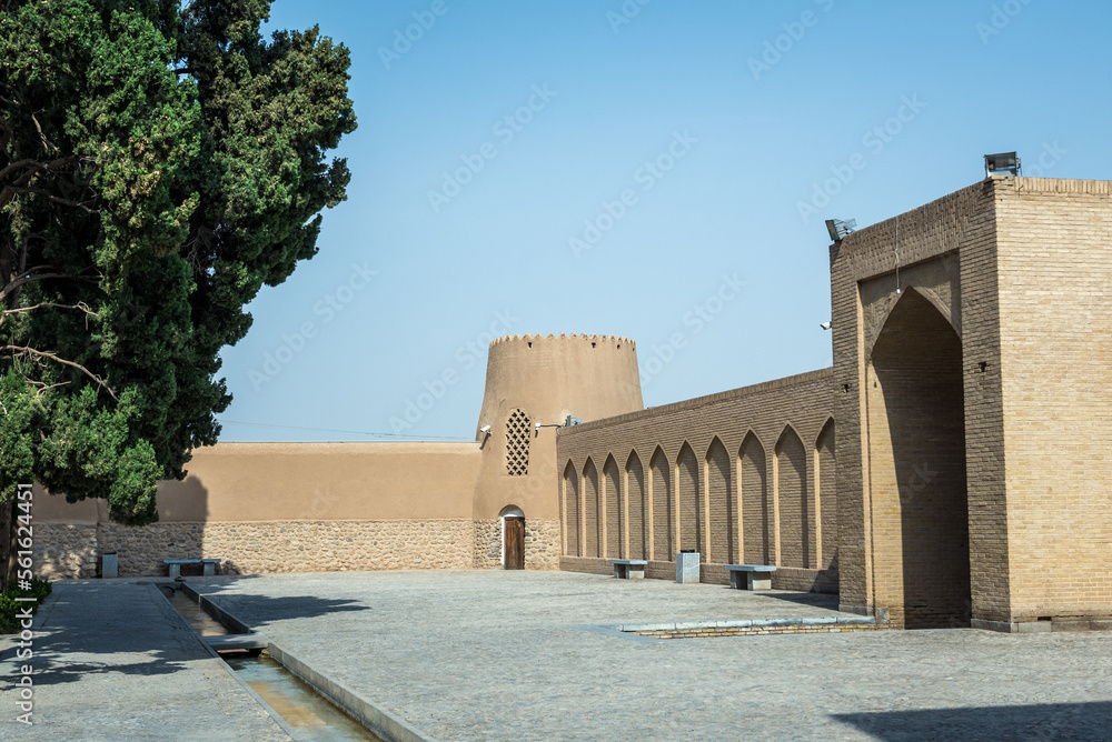 Gate in Fin Garden - Bagh-e Fin old Persian garden in Kashan, Iran ...