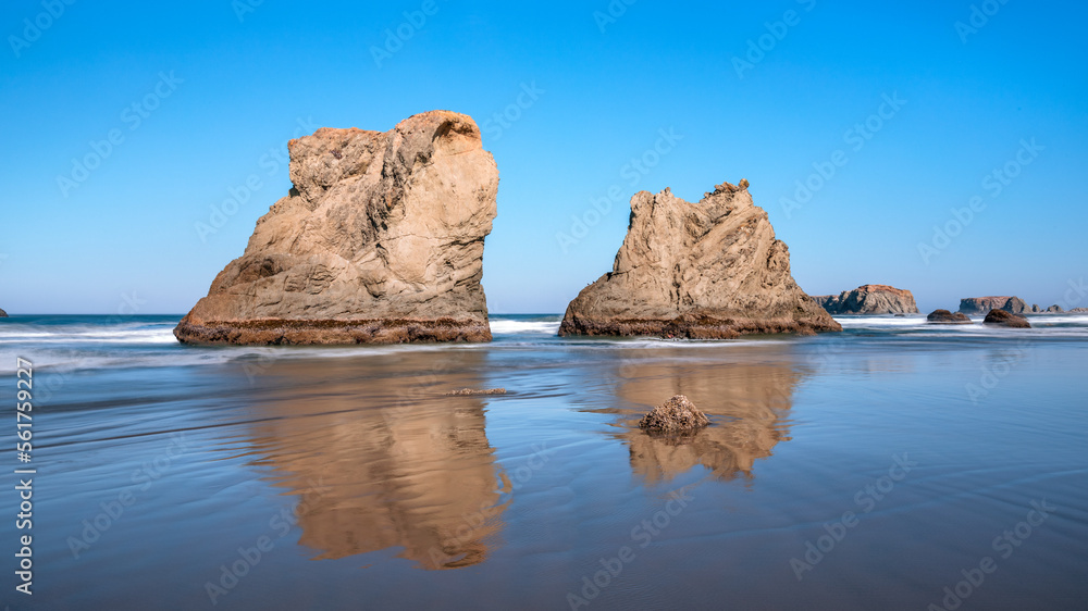 Rocks between The Castle and Cathedral Rock at Bandon Beach on the US ...
