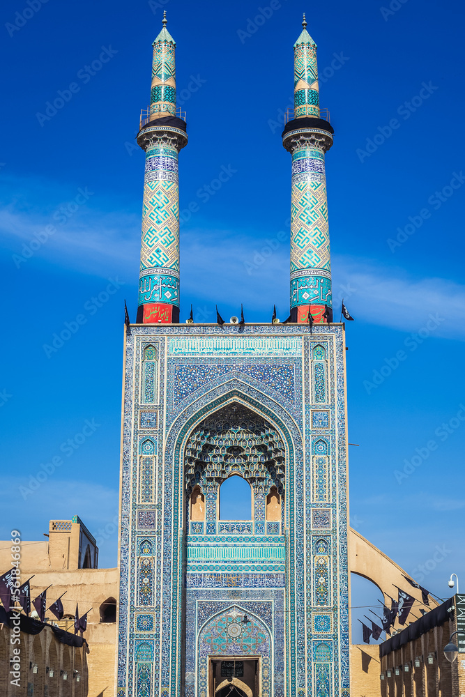 Foto de Facade of Jameh Mosque, grand mosque of Yazd city in Iran do ...