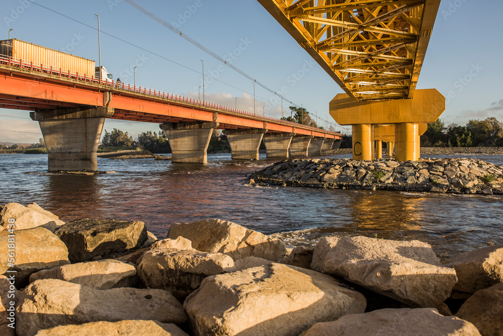 puente tolten chile, sur de chile, puente sobre rio, bridge, río ...