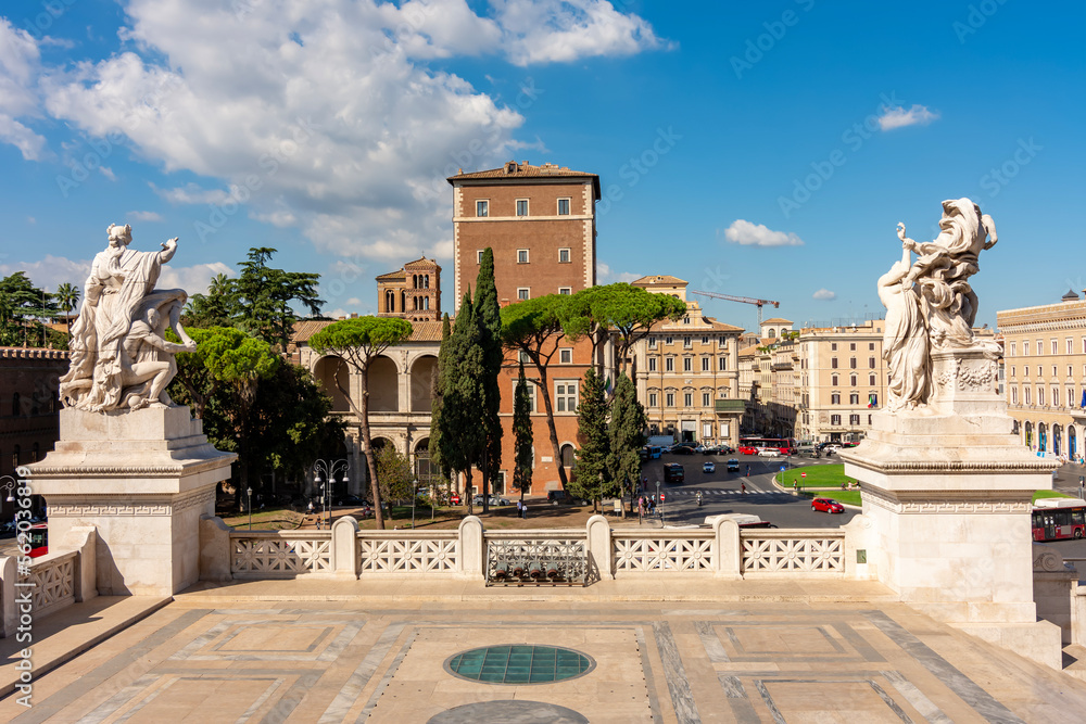 Palazzo Venezia and Vittoriano monument on Venice square in center of ...