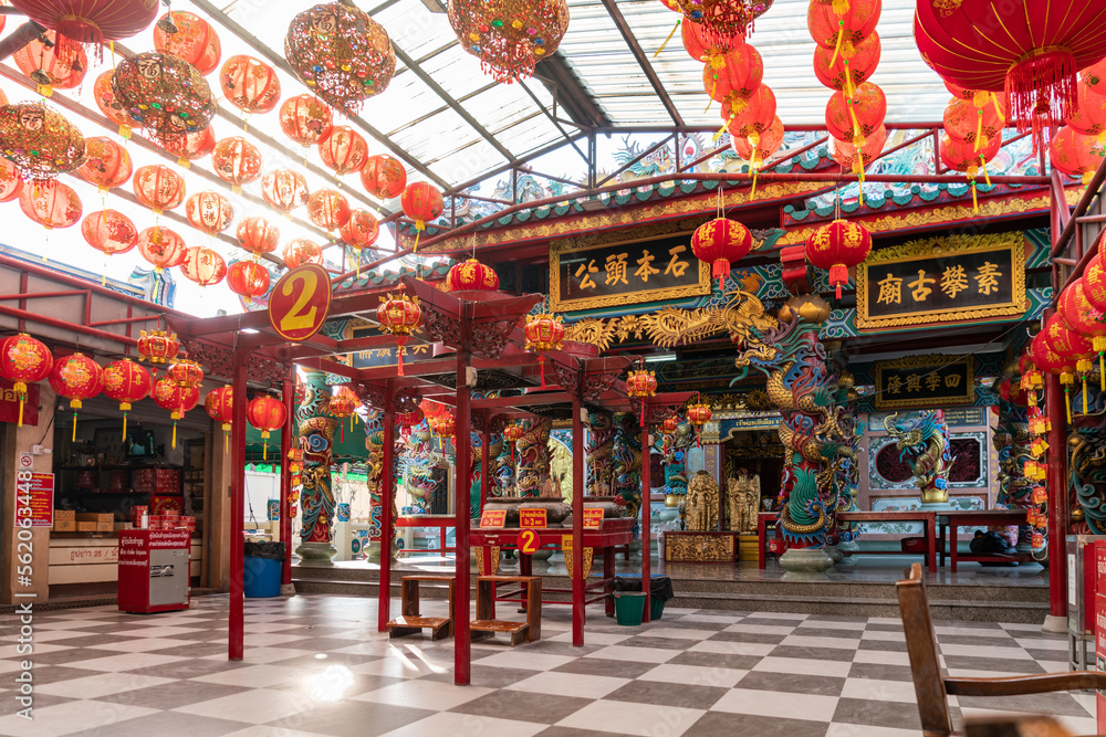Zdjęcie Stock: Suphan Buri, Thailand - Jan 24, 2023: Suphan Buri City Pillar Shrine, one of the ...