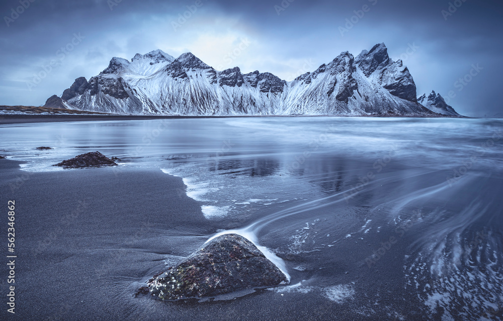 Vestrahorn, uno dei panorami più iconici e famosi d'Islanda. Stock ...