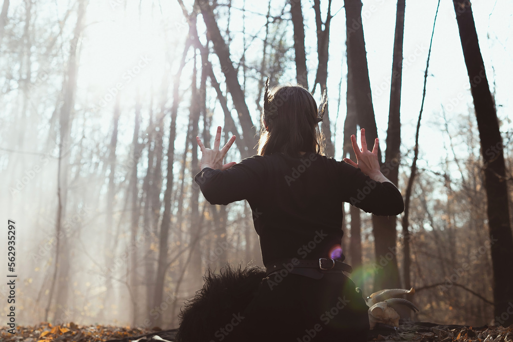 Forest witch aesthetic scenic photography. Picture of female druid ...