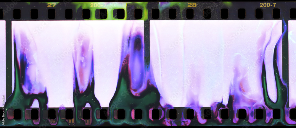 Foto de single souped 35mm film negative strip, real scan of film ...