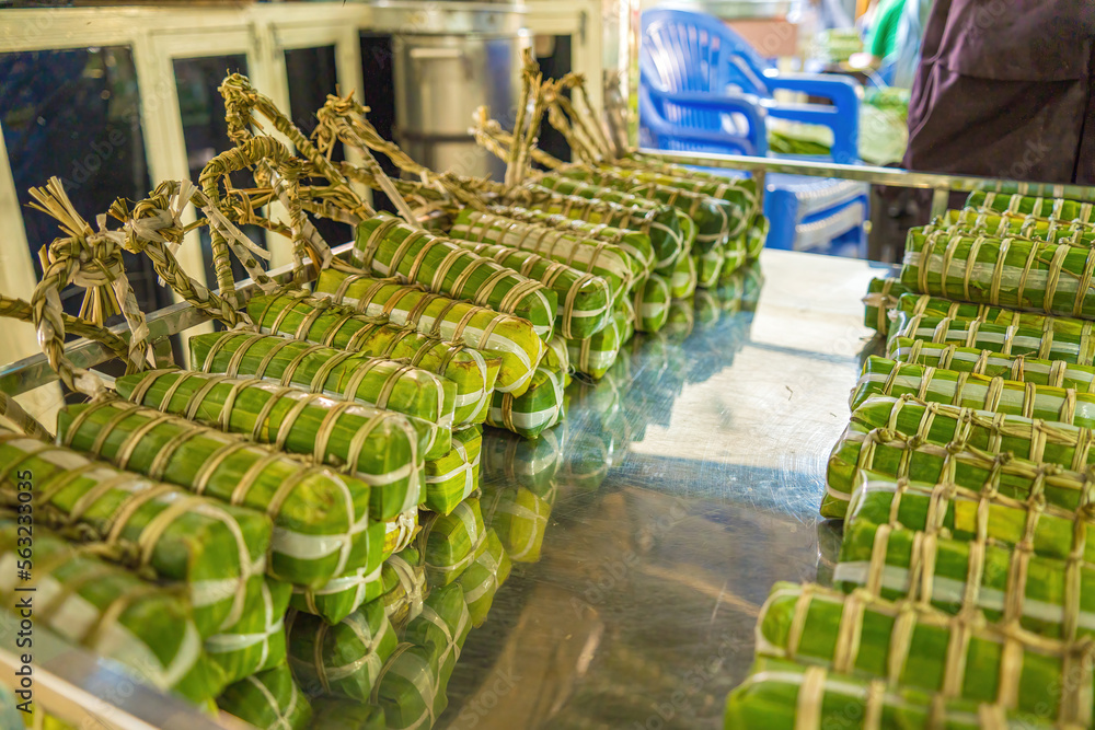 Vietnamese Sticky Rice Cake (tet cake), Vietnamese traditional new year ...