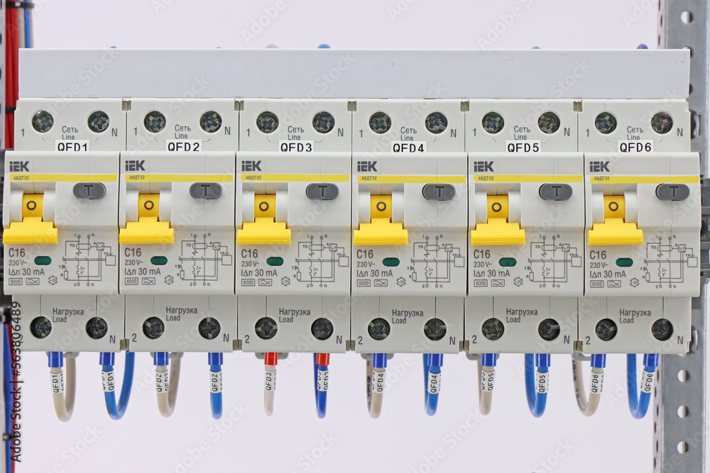 IEK automatic current switches for protection of electrical loads ...
