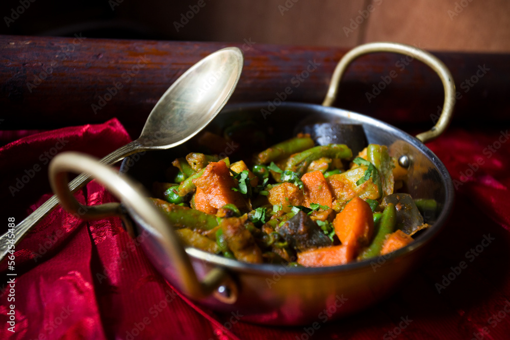 Tandori chicken, also called tandoori chicken, is a roast chicken dish ...