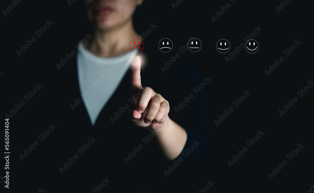 Dissatisfied customer experience concept, unhappy business customer ...