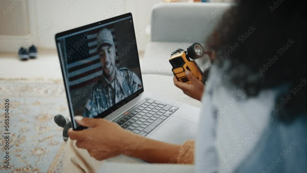 Deployed father video calls his wife and kids from the military ...