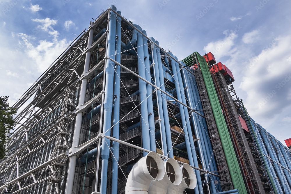 Foto de Ventilation pipes outside the Centre Georges Pompidou. Centre ...