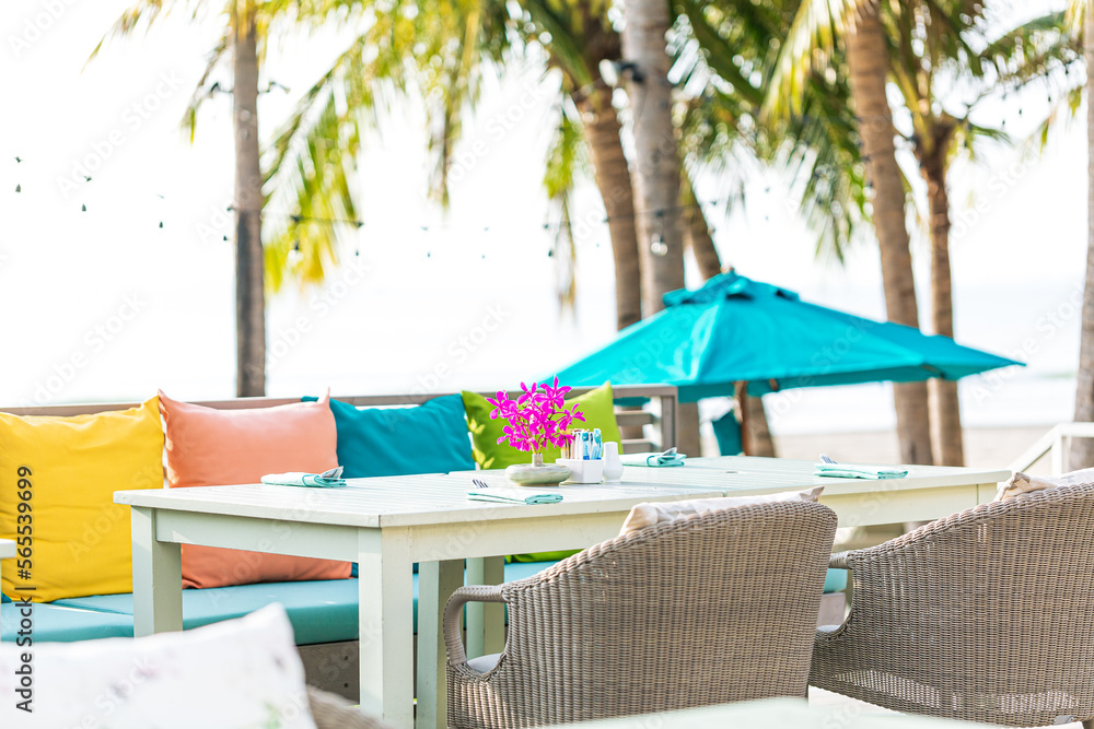 beach restaurant table,Luxury resort hotel poolside, outdoor restaurant ...