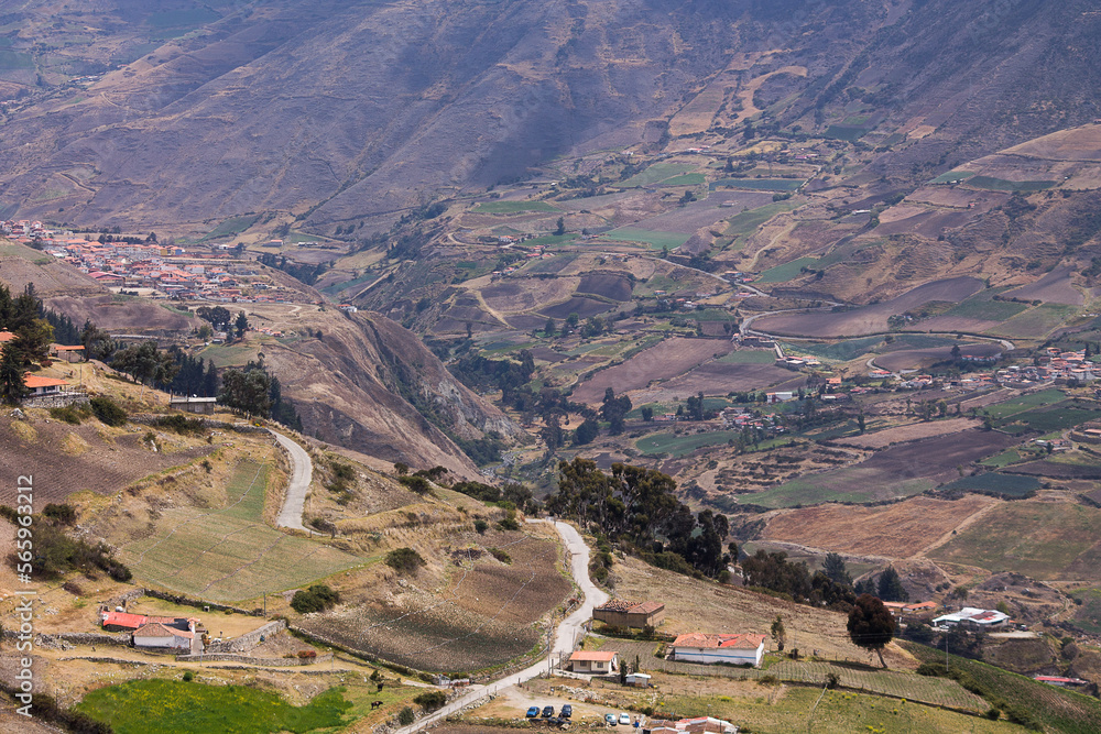 Traveling through Venezuela. Mucuchíes, one of the largest known towns ...