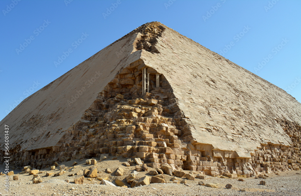 The Bent Pyramid of king Sneferu, A unique example of early pyramid ...