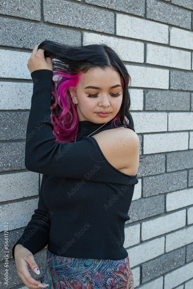 fashion model casual alternative city urban street fashionista modeling ...