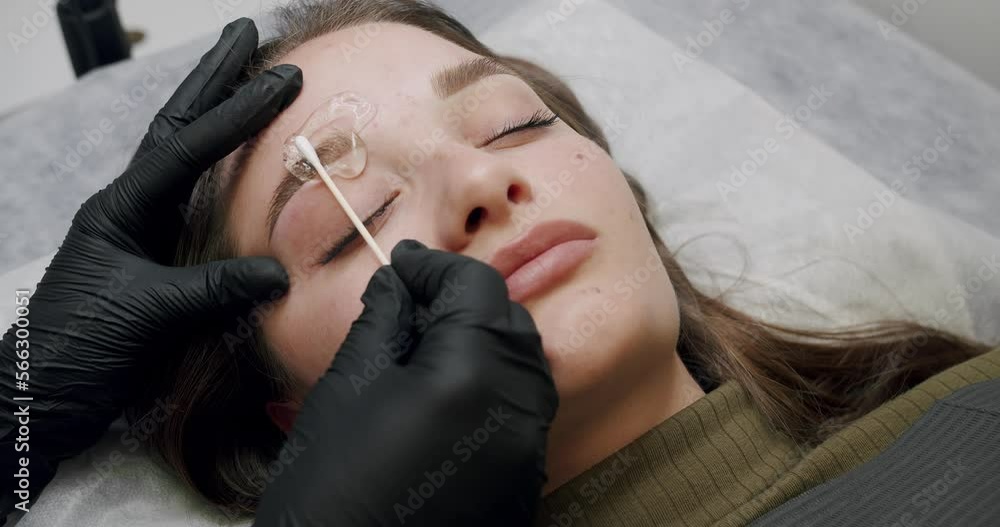 Master makes permanent eyebrow makeup procedure using special needle ...