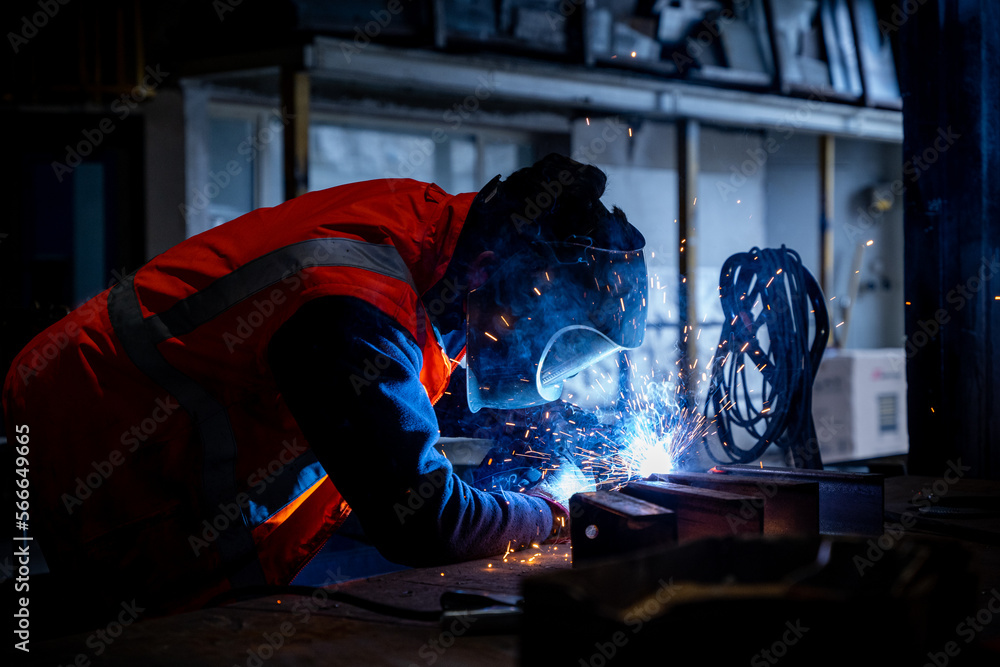soudure soudeur indutrie travailleur travail métal industriel welder ...