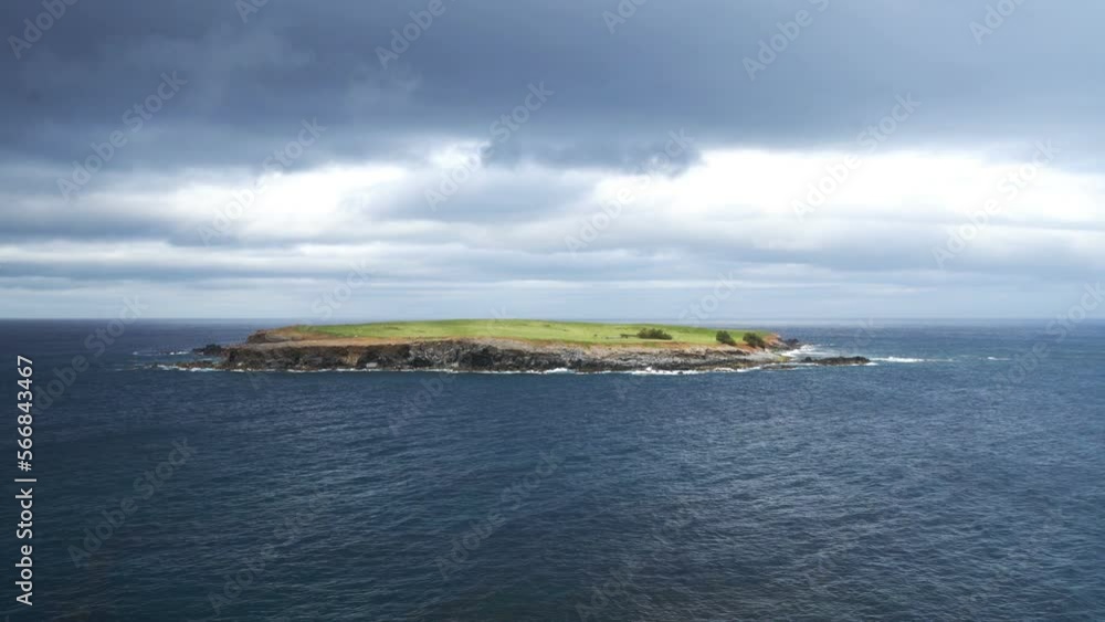 Stockvideo Topo Island in Sao Jorge Island Cliff and Atlantic Ocean ...