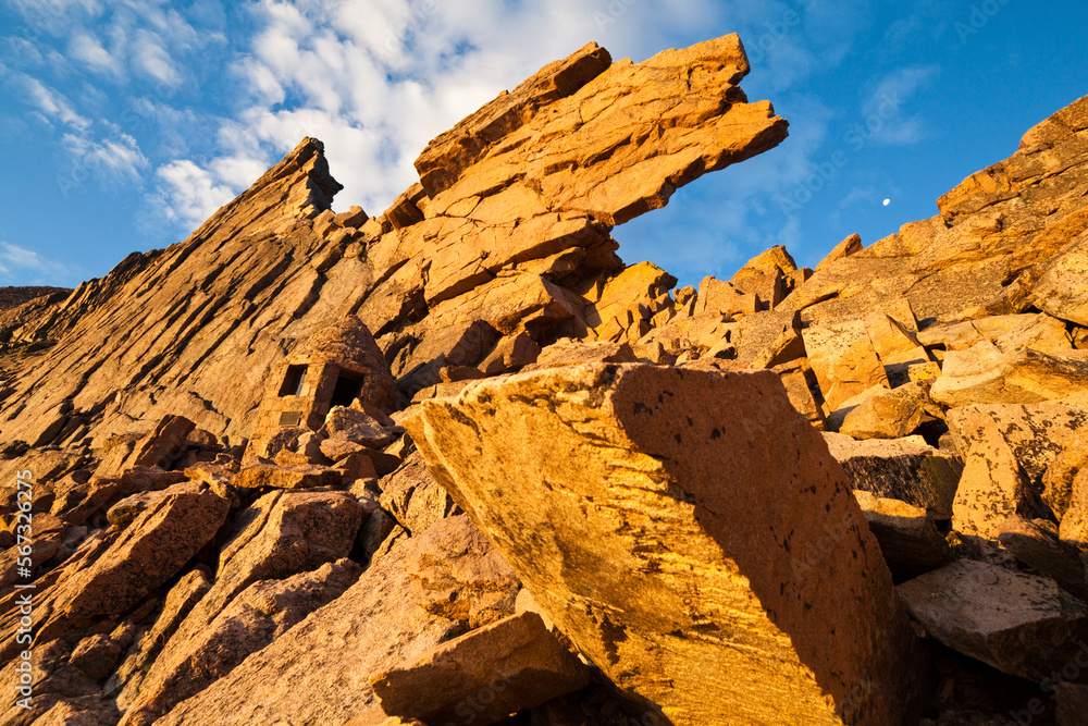 The Keyhole and Agnes Vaille Memorial Hut on Longs Peak, Rocky Mountain ...