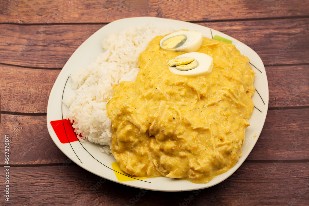 Foto de Chicken aji " Aji de gallina" with white rice, frayed chicken ...