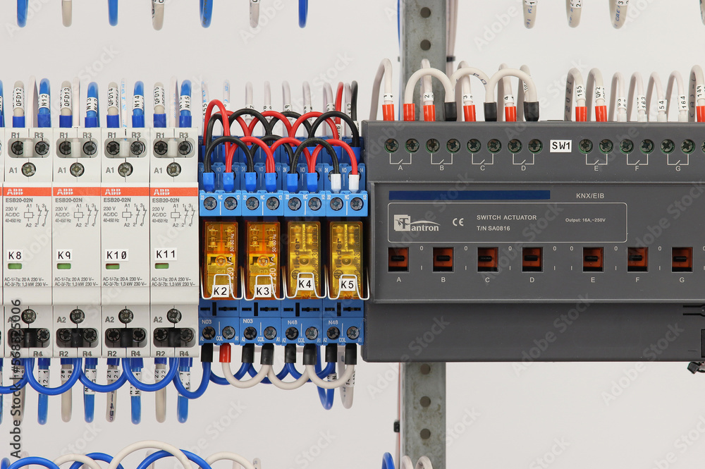 Foto de ABB electromagnetic contactors for controlling electrical loads ...