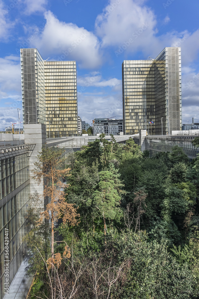 Modern architecture of Paris: National Library of France (Bibliotheque ...