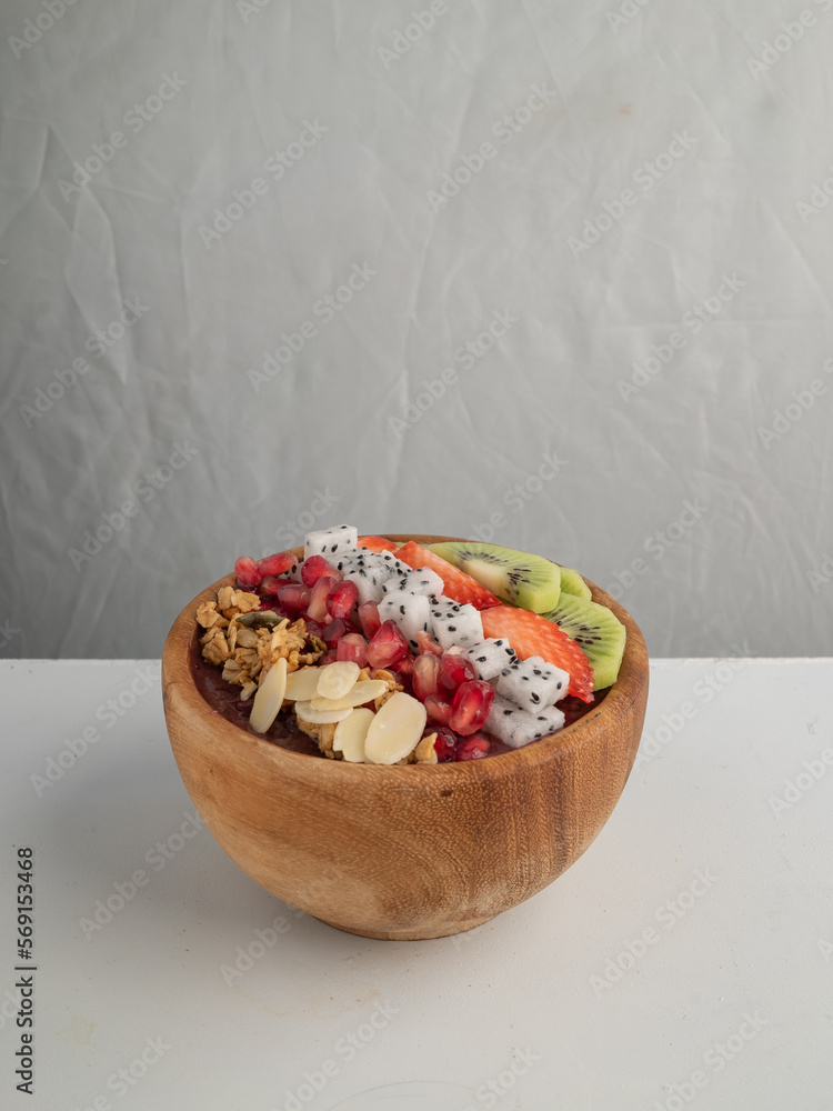 Wild acai blended with fresh strawberry and banana, topped with fresh ...