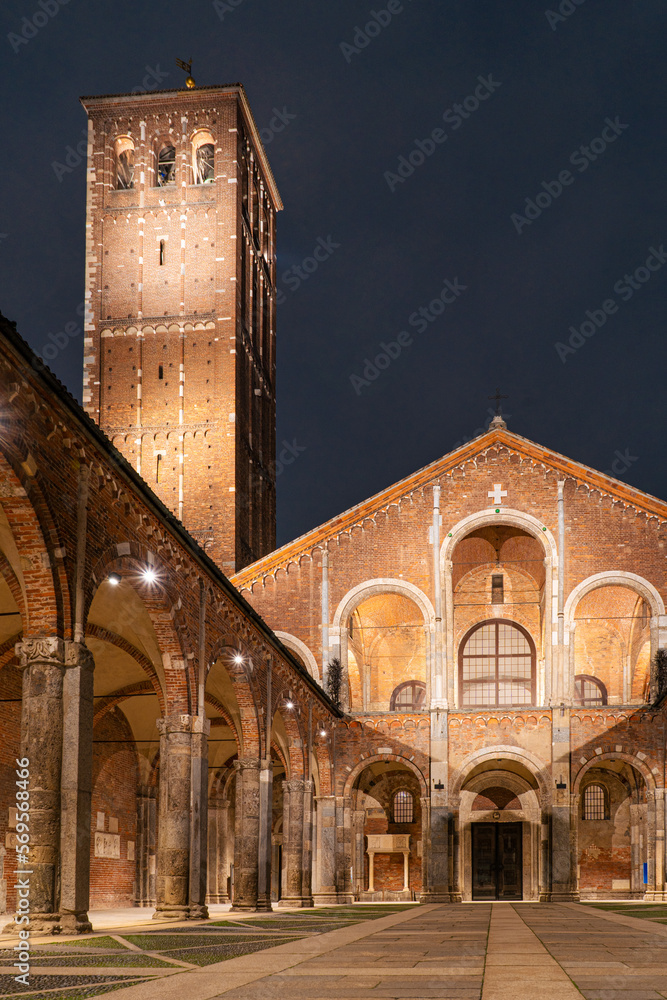 La Basilica di Sant'Ambrogio, una delle chiese più antiche di Milano ...